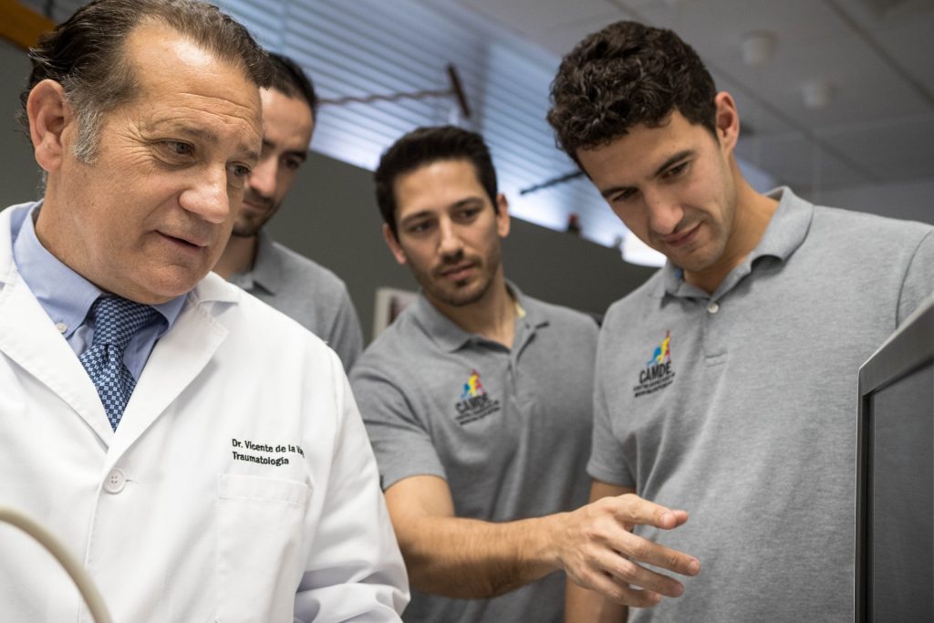 Traumatólogo para Rotura del tendón Supraespinoso - CAMDE